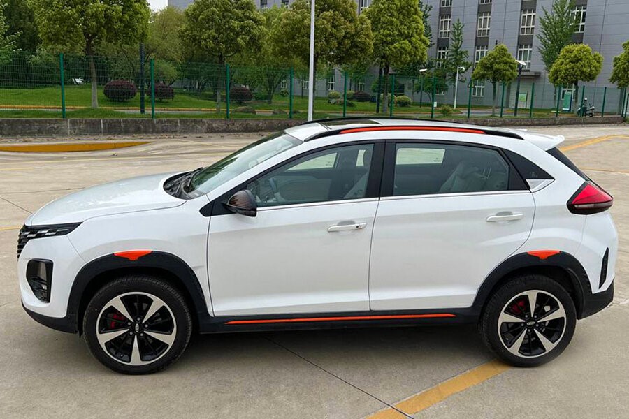 مقایسه X33 cross اتوماتیک با دنده ای - نمایندگی ام وی ام 377 خیری